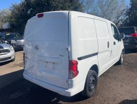 2015 NISSAN NV200